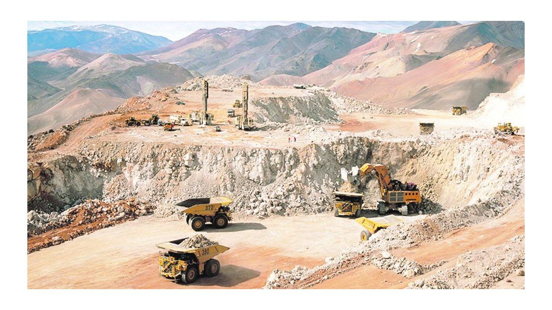 Barrick invertirá u$s34 millones en 2 años en mina Veladero | Barrick ...