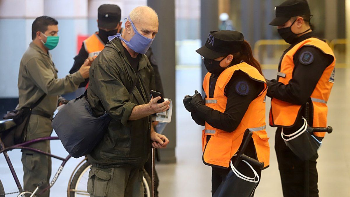 Más de 4 millones de personas fueron detenidas o demoradas por violar ...