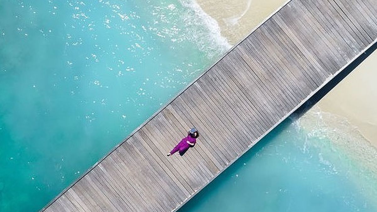 El mejor empleo del mundo: buscan librero para playa paradisíaca