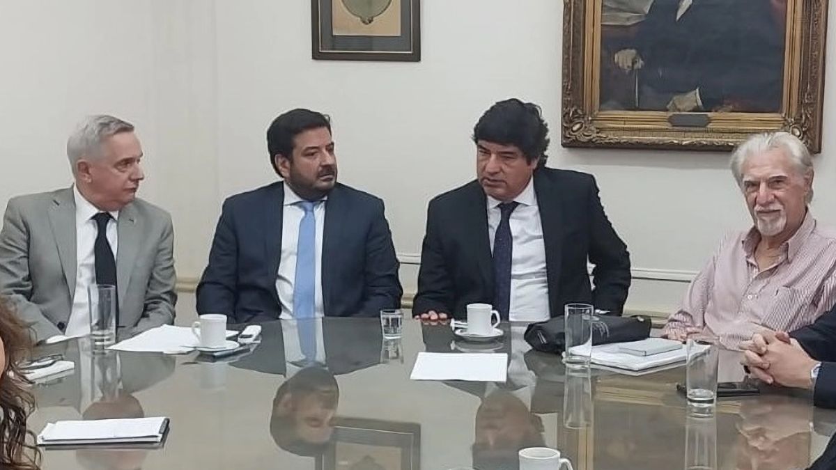 Alejandro Slokar presentó muestra sobre la dictadura: Aquello que se ...