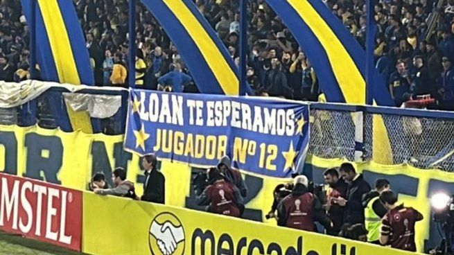 Loan te esperamos, la bandera que colgó la hinchada de Boca durante el ...