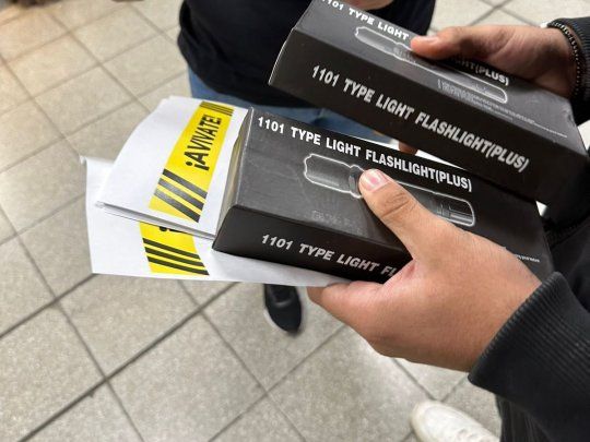 Empresario influencer repartió picanas en la calle: Si la cana no ...