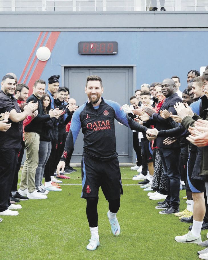 Messi fue recibido con honores y elegido mejor jugador del 2022