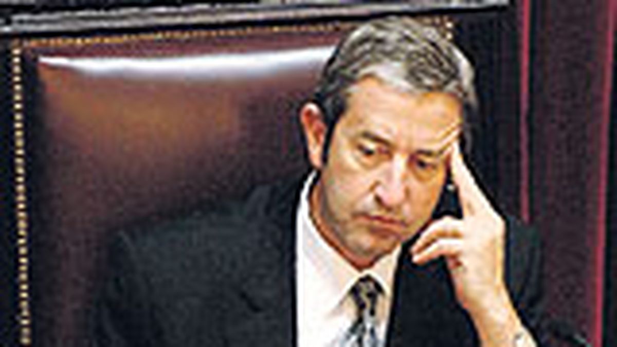 Desempató Julio Cobos a favor del campo. Quebró el enlace con Cristina ...