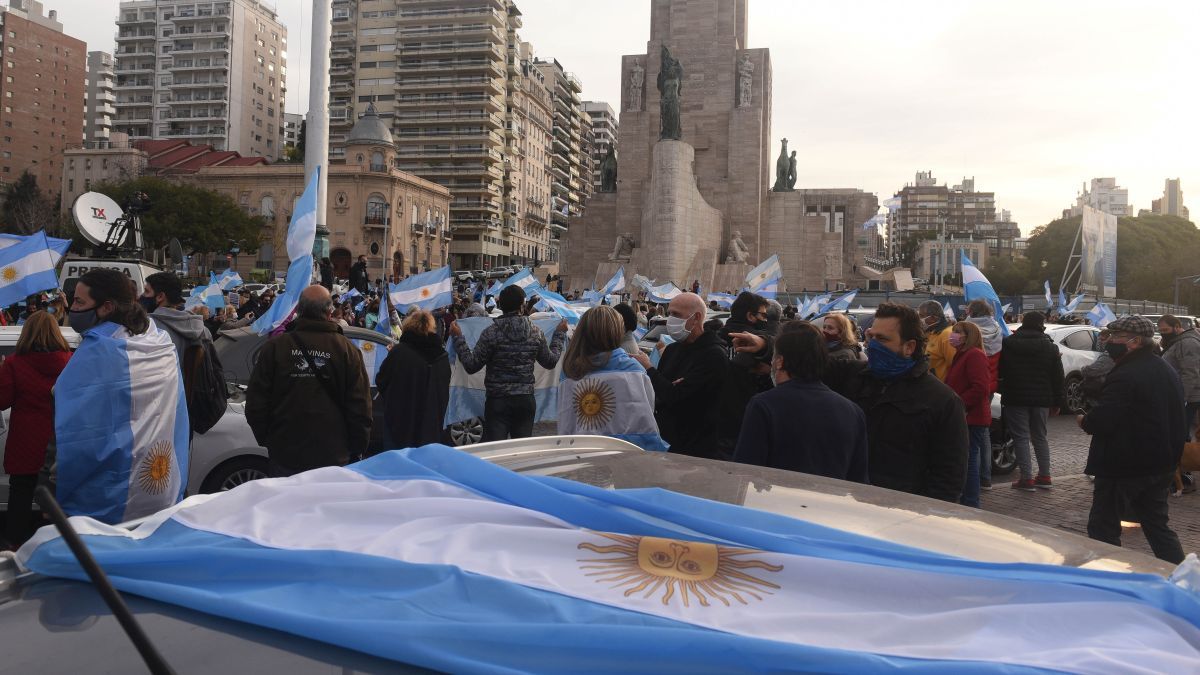 Banderazo federal en el Obelisco y distintas ciudades del país