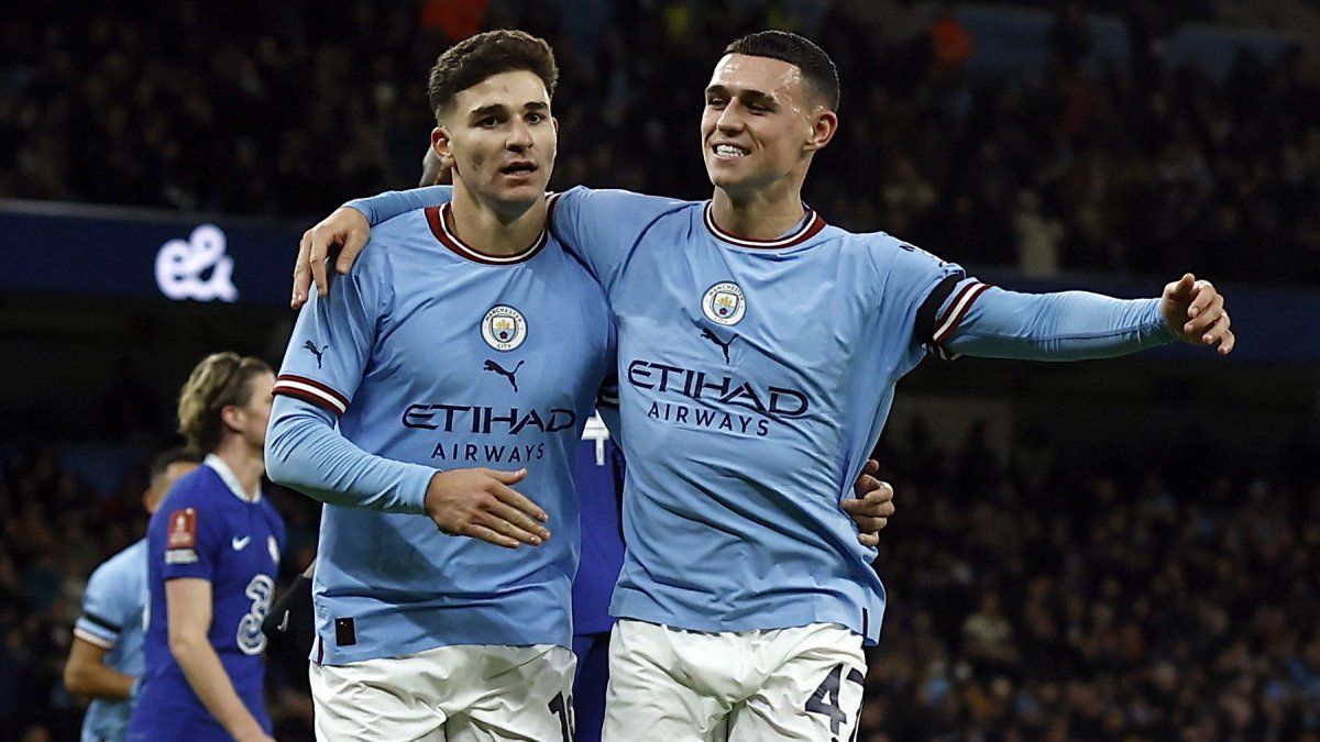 Julián Álvarez cumplió 23 años y lo celebró de una manera particular