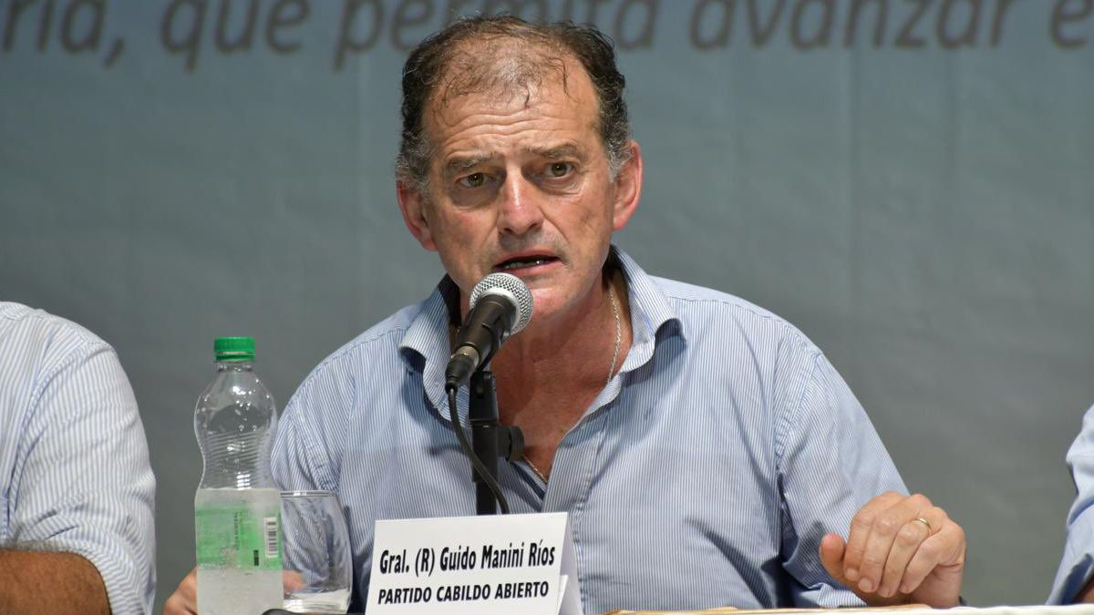 Guido Manini Ríos le planteó a José Mujica liberar a militares presos ...