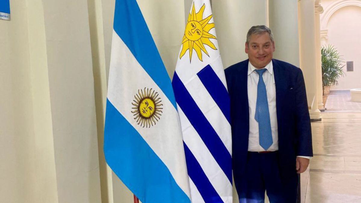 Carlos Enciso renunció como embajador en Argentina