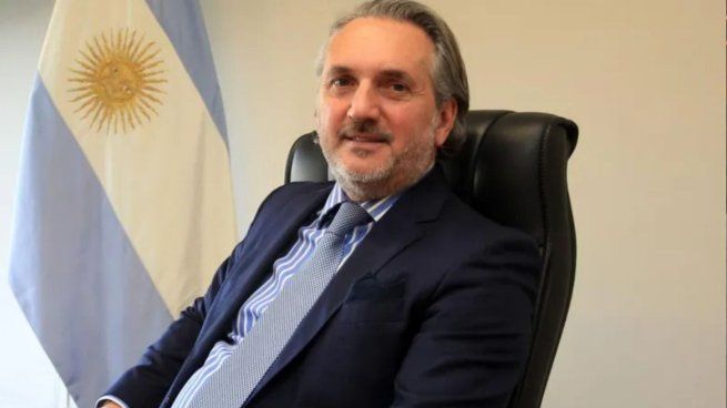 El Gobierno eligió a su nuevo embajador en España
