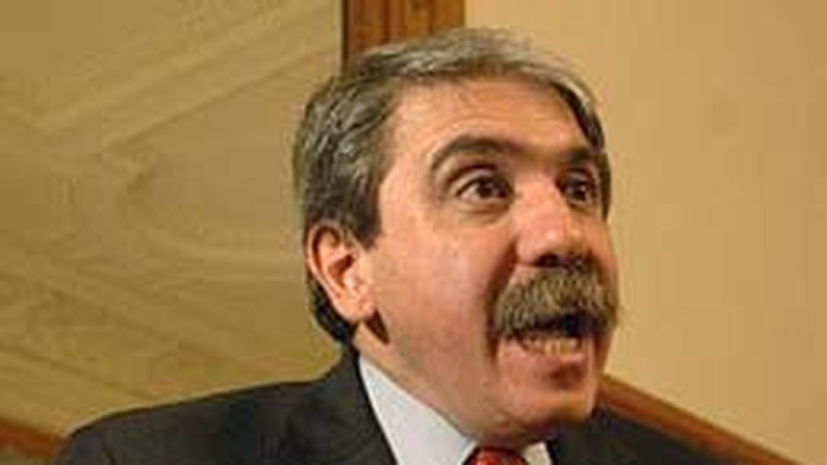 Para Aníbal Fernández, sería más saludable que se vote una sola vez ...