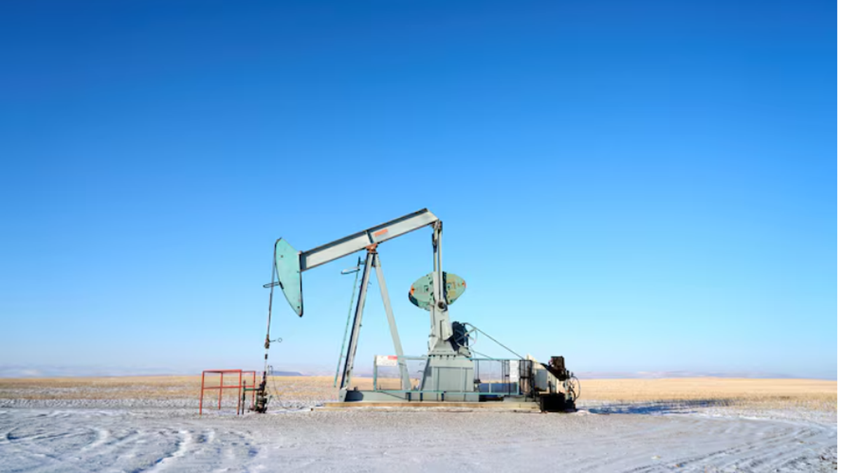 El petróleo retrocede en medio de señales geopolíticas contradictorias