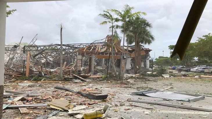 EEUU: 21 heridos tras la explosión de un centro comercial en La Florida