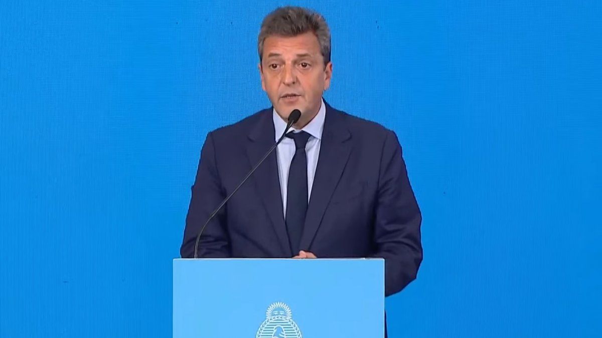 Massa ordena a la UIF y CNV investigar operaciones de lavado de dinero ...