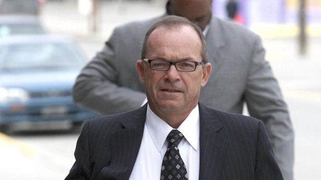 Fundó el paraíso de los famosos, pero su codicia lo llevó a perder ...