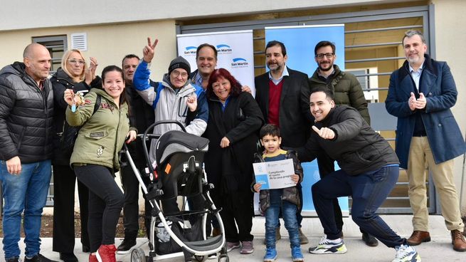 Se inauguró el segundo DDUU de Procrear en San Martín