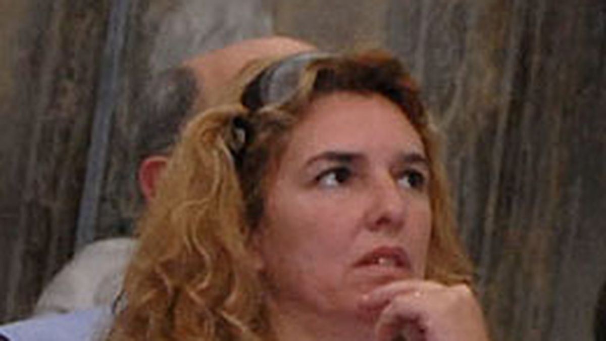 De campaña, Claudia Rucci apuntó contra Néstor Kirchner y lo acusó de necio