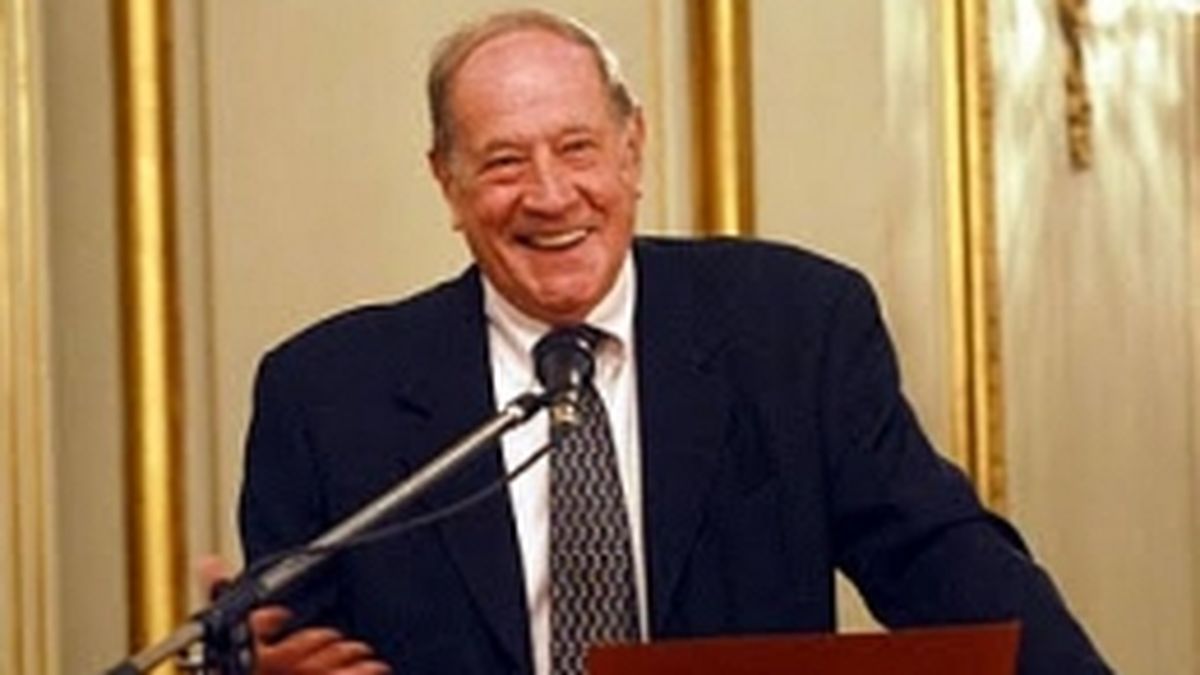 Premiaron a Robert Cox por su trayectoria y valentía