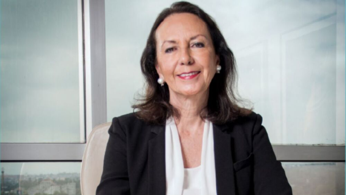 Integra una de las familias más ricas de México, es experta en inversiones y es la mujer más ...