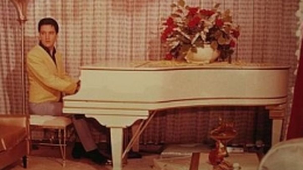Subastarán piano de Elvis Presley en un millón de dólares