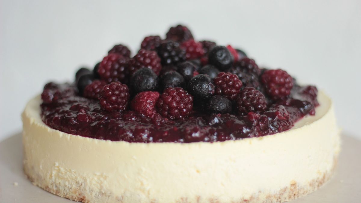 Receta de cheesecake con frutos rojos del bosque