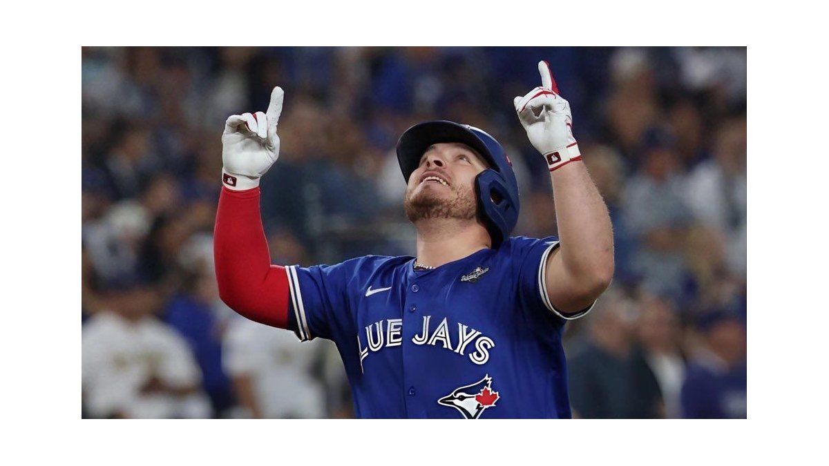 Alejandro Kirk hace historia en la Serie Mundial: cuál es la marca ...