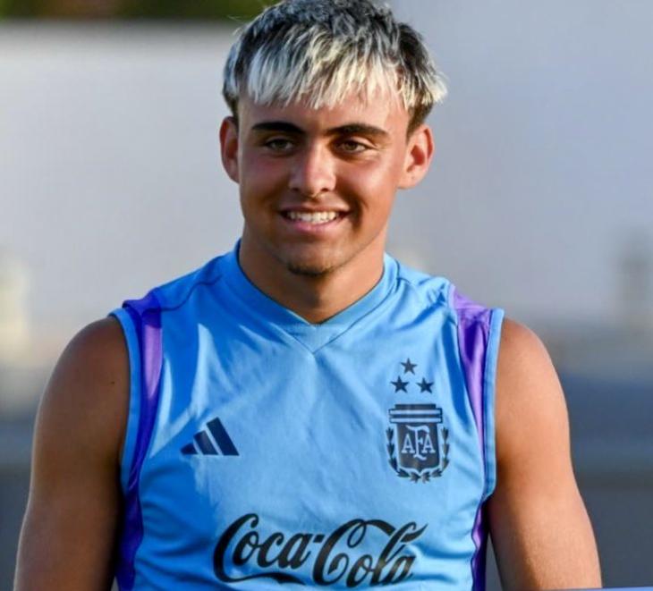 Quién es Alex Woiski, el nuevo Garnacho de la Selección argentina
