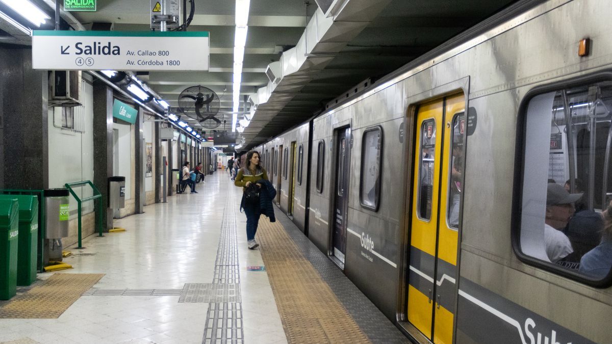 Reabre la Línea D del Subte: ¿a qué hora inicia el recorrido este jueves?