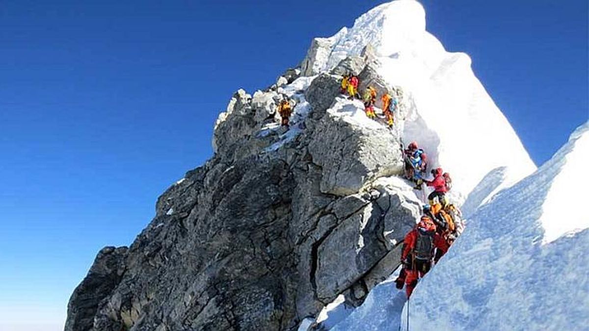 Misterio en el Everest: desapareció el mítico escalón Hillary