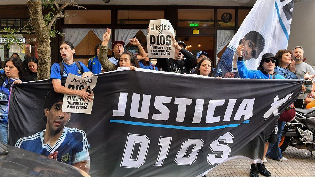 Avanza el juicio por la muerte de Diego Maradona: este martes ...