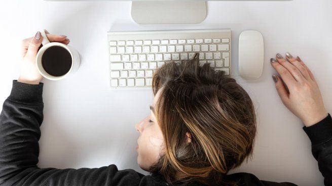 Fatiga digital: cómo identificarla y qué efectos tiene en el trabajo