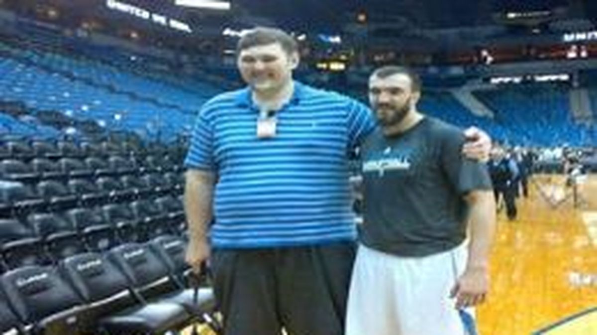 La emotiva historia de Igor, el hombre más alto de EEUU