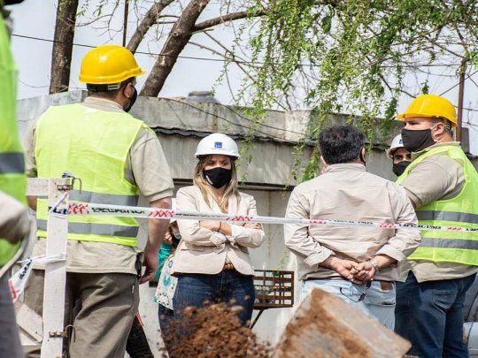 Malena Galmarini supervisó obras para expandir la red de agua en Benavídez