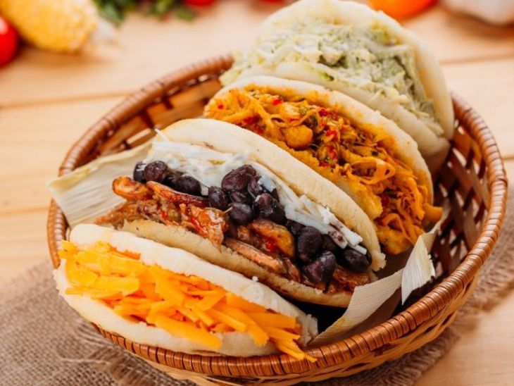 Receta fácil y rápida para hacer arepas venezolanas