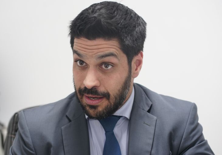 Nadie puede proponer irse del Mercosur, no sería serio ni responsable ...