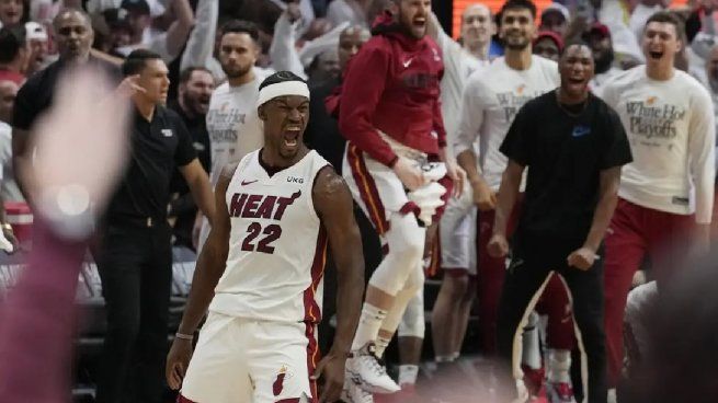 Jimmy Butler explotó con 56 puntos y Miami Heat se puso 3-1 ante los Bucks de Giannis