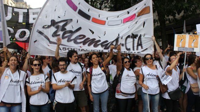 CABA: gremio docente lanzó paro con movilización por mejoras salariales