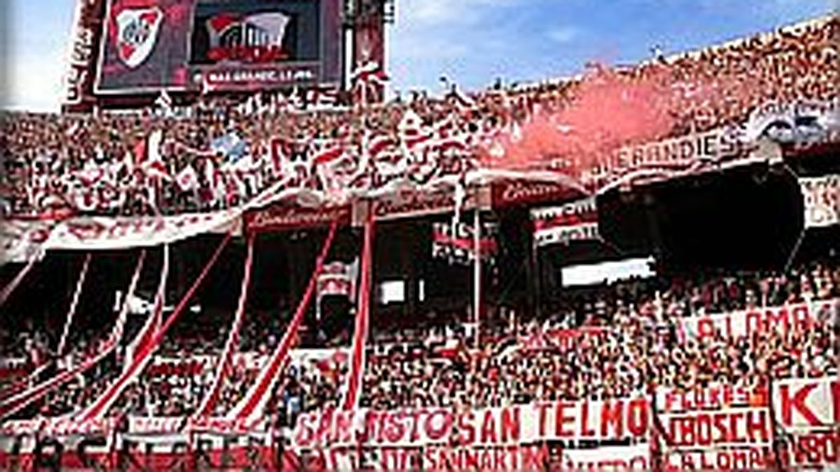 Allanaron El Monumental Tras Muerte De Un Hincha De River