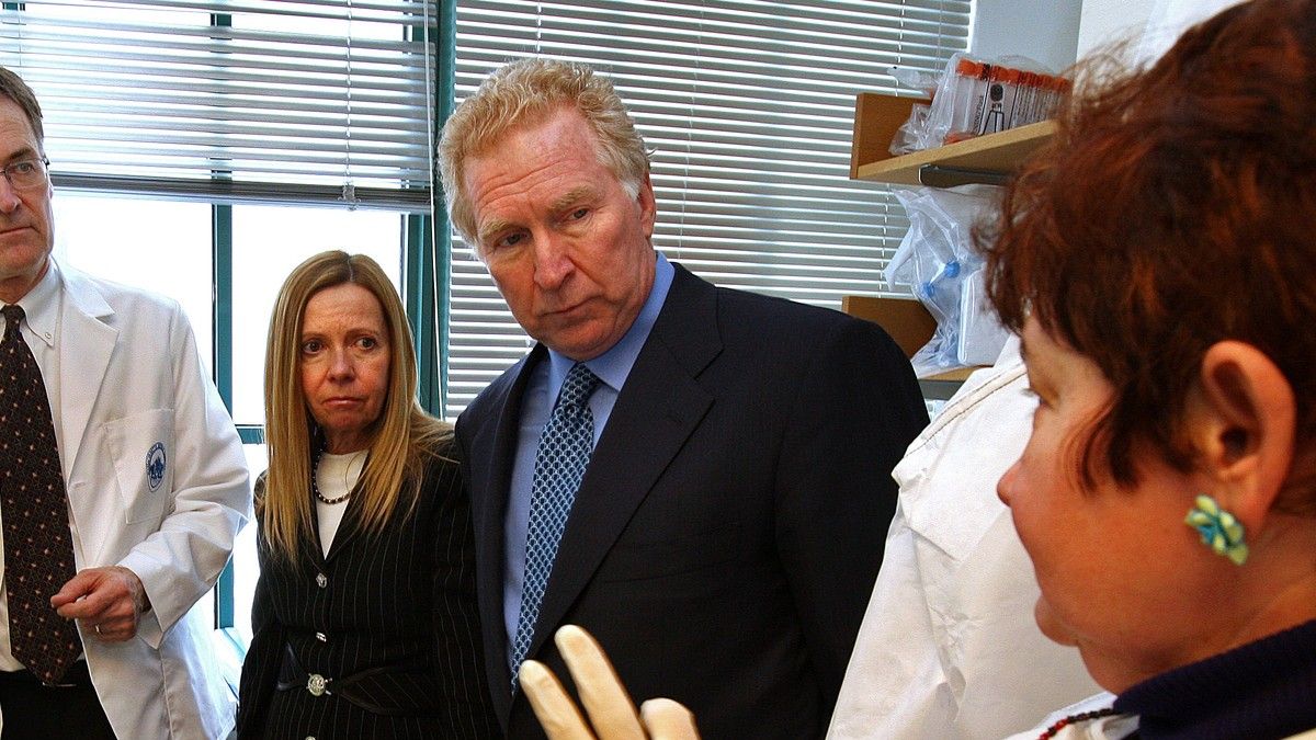 Sueña con salvar vidas con sus millones: quién es Phillip Ragon, el ...