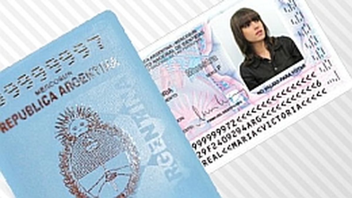 Hasta los 16 años, el DNI será solo en formato de tarjeta