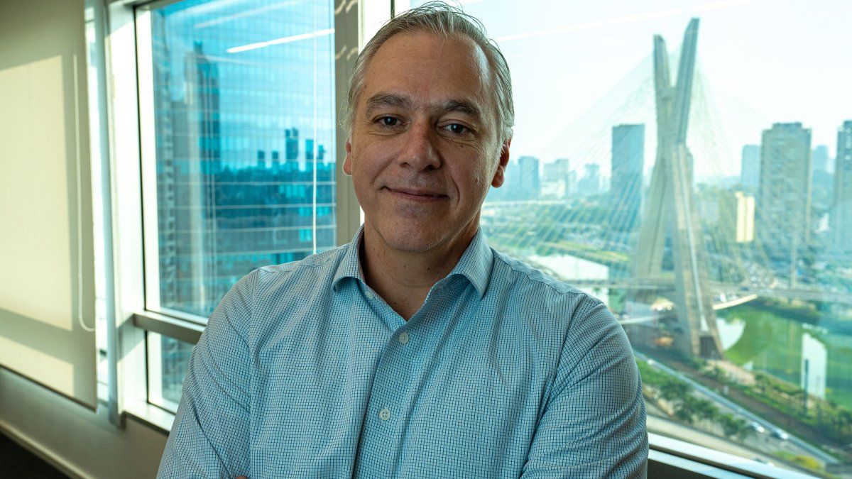 Más empresas invierten en Inteligencia Artificial, pero los resultados ...