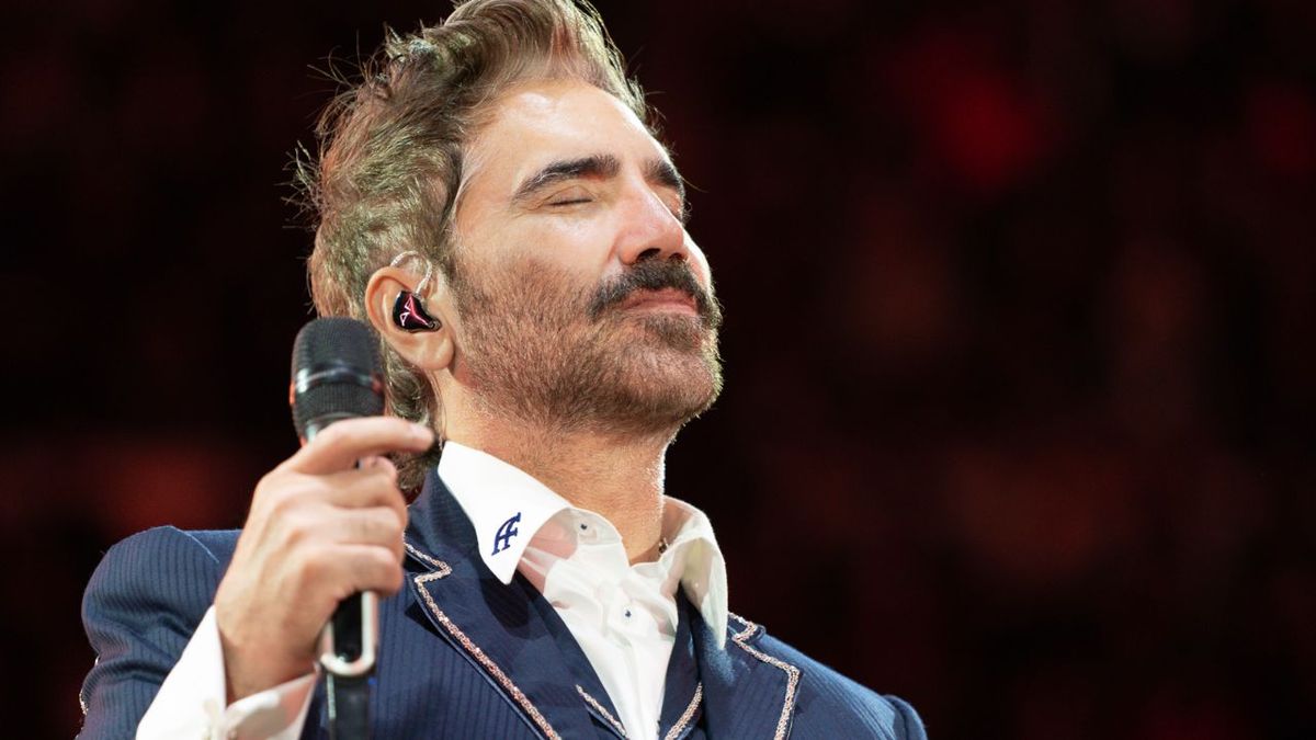 De cuánto es la fortuna de Alejandro Fernández en 2025, el cantante que ...