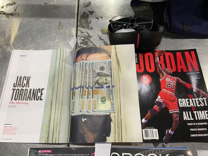 Customs discovered hidden dollars in an import of magazines - 24 Hours ...