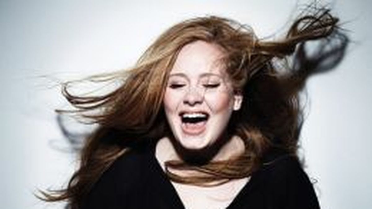 Adele anunció que está embarazada