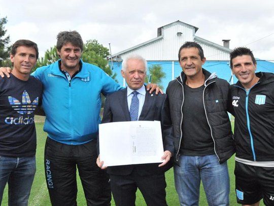 Racing: éxito deportivo, cuentas equilibradas y planes para el Cilindro