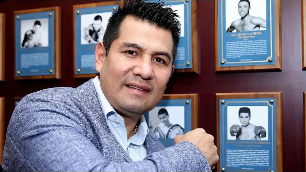 Marco Barrera responde si Canelo ya puede considerarse un ídolo