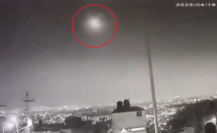 De qué TAMAÑO era el meteorito que explotó en CDMX y Edomex hoy ...