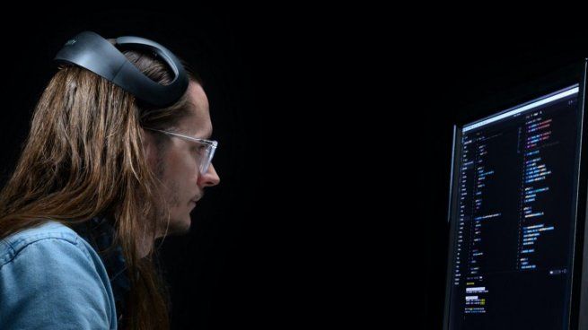 ChatGPT en humanos: cómo es el dispositivo que conecta el cerebro con ...