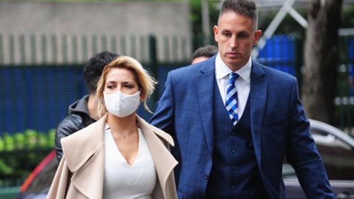 Abogado de Fabiola Yañez a el Presto: Te gusta hacerte el guapo, bueno ...