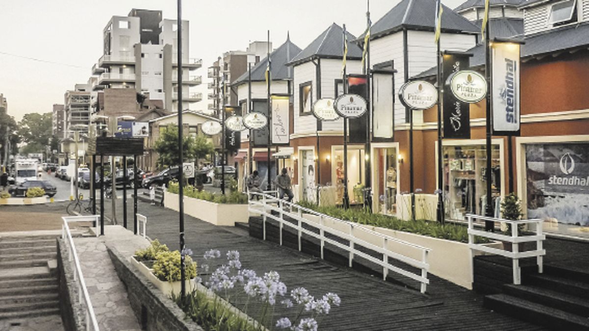 Pese al frío, hay demanda para viajar a la costa en las vacaciones de ...