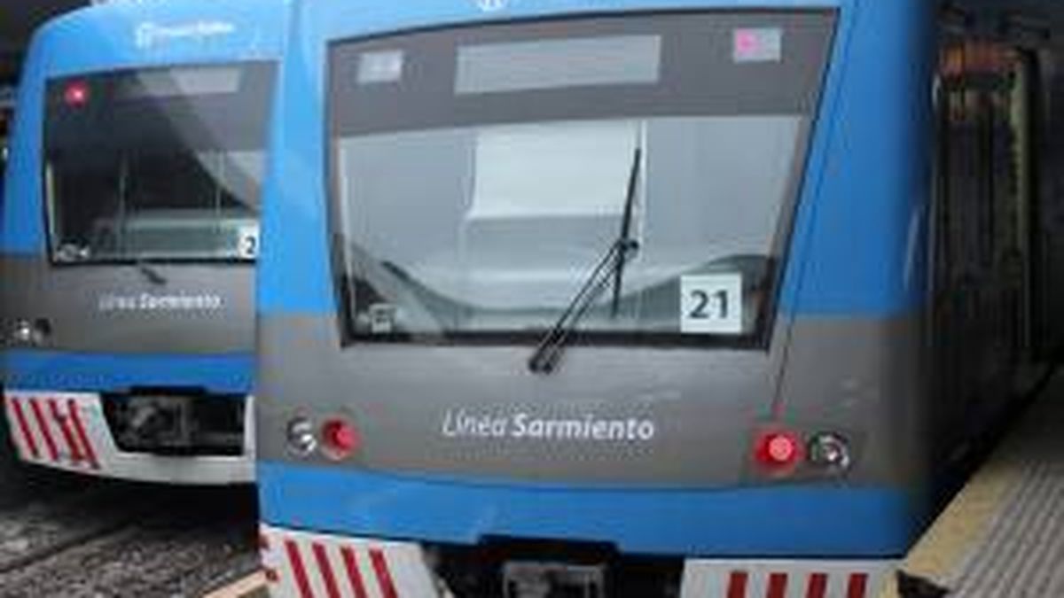 Se normalizó el servicio del tren Sarmiento y realiza recorrido completo
